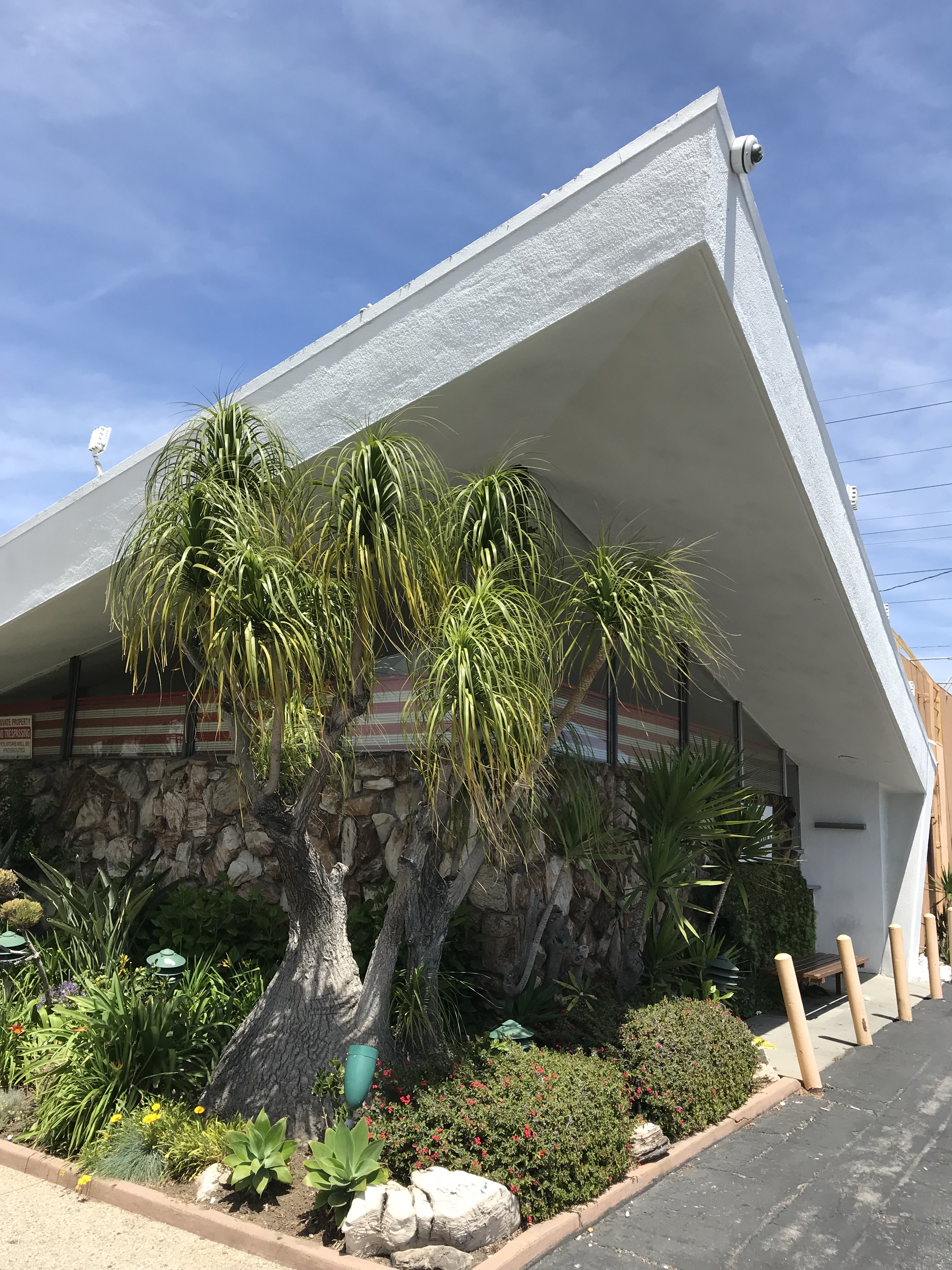 Great Article About Googie Coffee Shop Designer Helen Fong (Click on ...